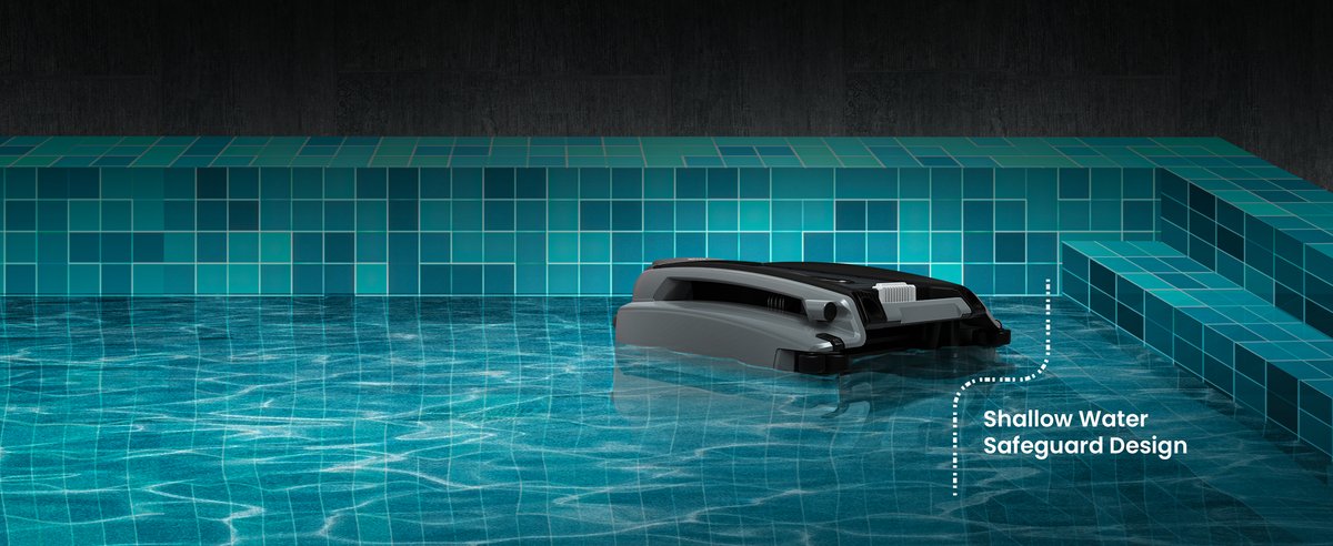 Betta Solar Powered Robotic Pool Skimmer