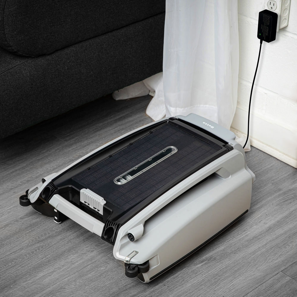 Betta SE Plus - Solar Powered Smart Robotic Pool Skimmer